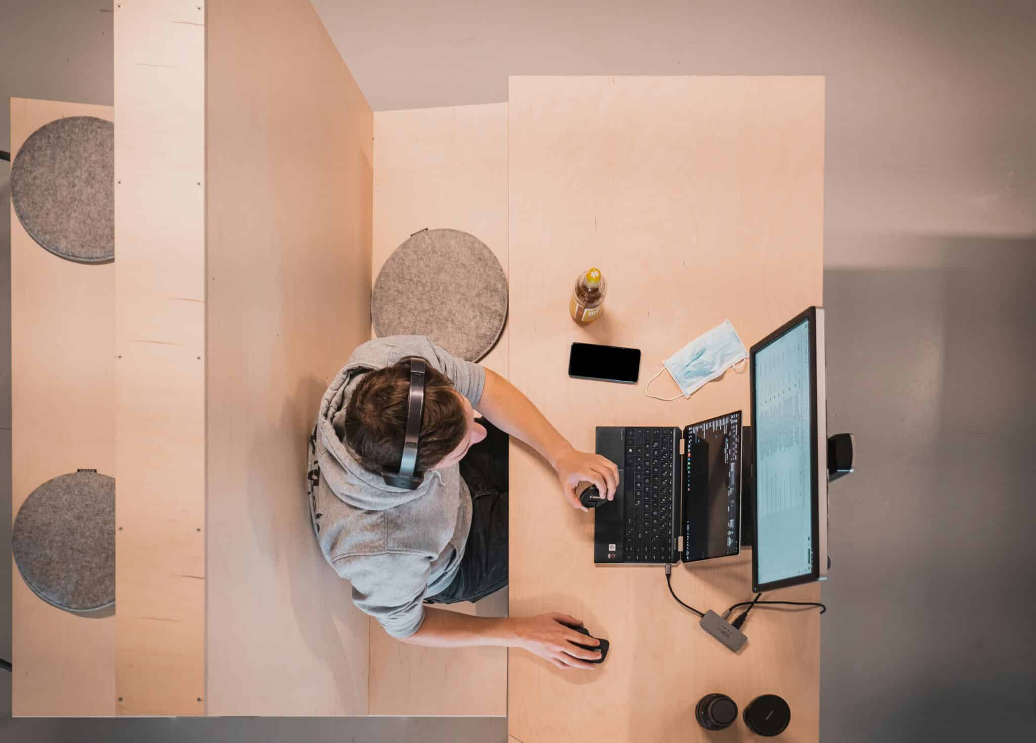 How To Creatively Avoid High Office Rent In Japan